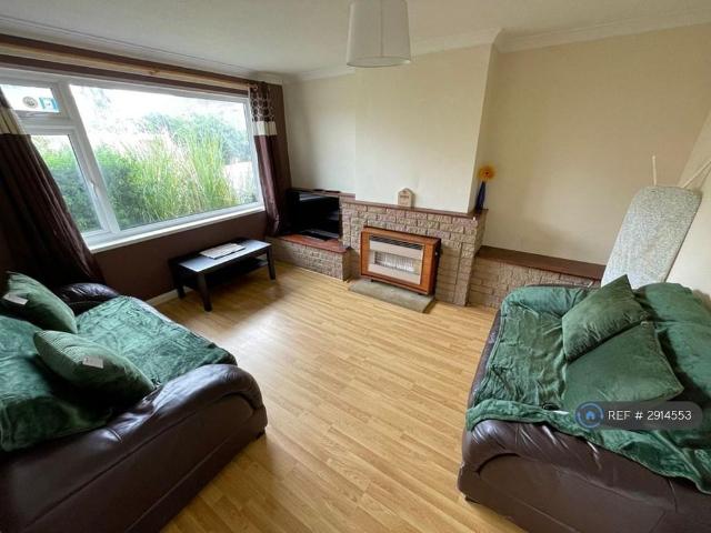 1 bedroom in a house share to rent