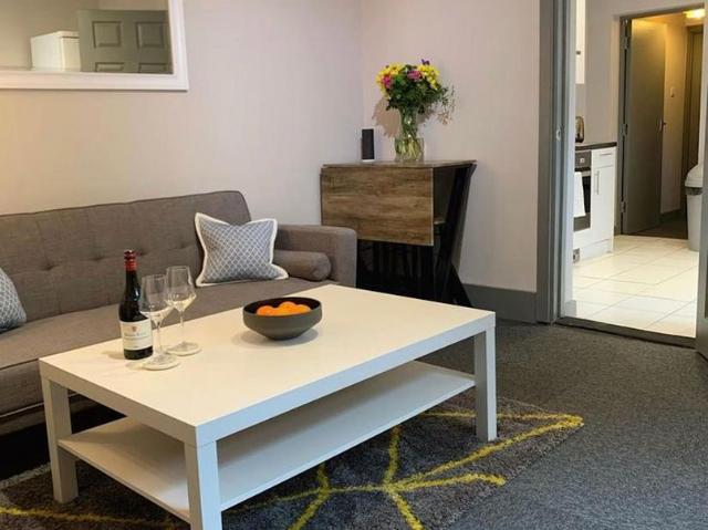 1 bedroom in a house share to rent