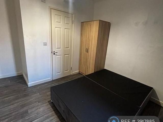 1 bedroom in a house share to rent