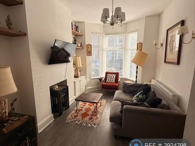 1 bedroom in a house share to rent