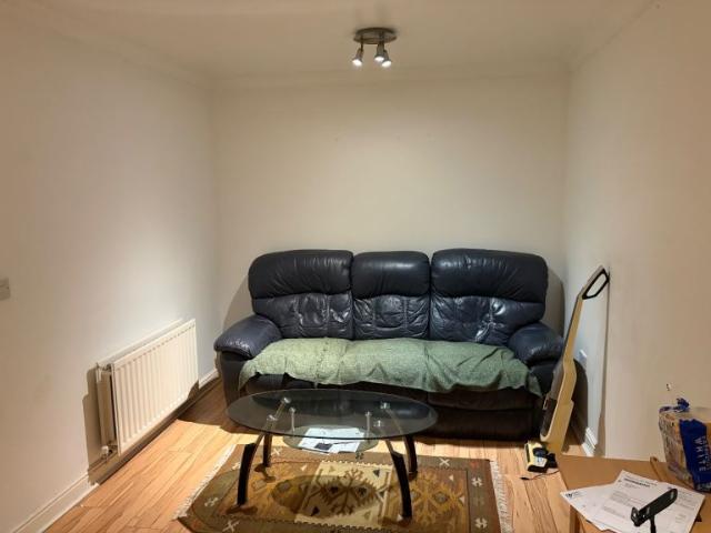 1 bedroom in a house share to rent