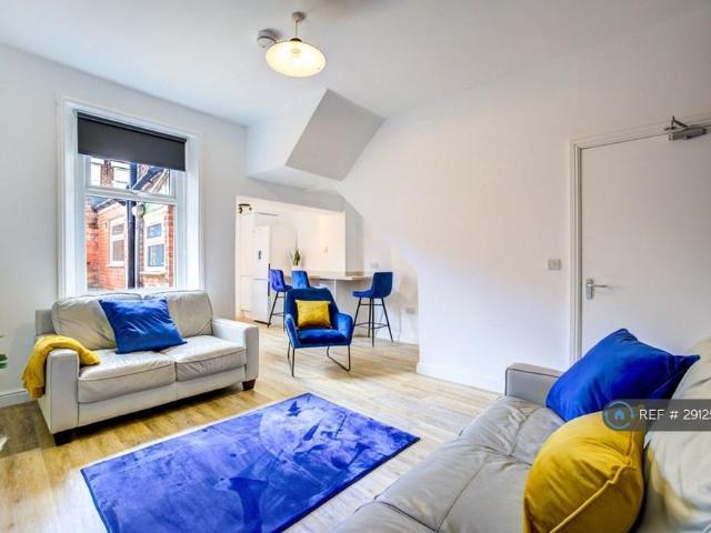1 bedroom in a house share to rent