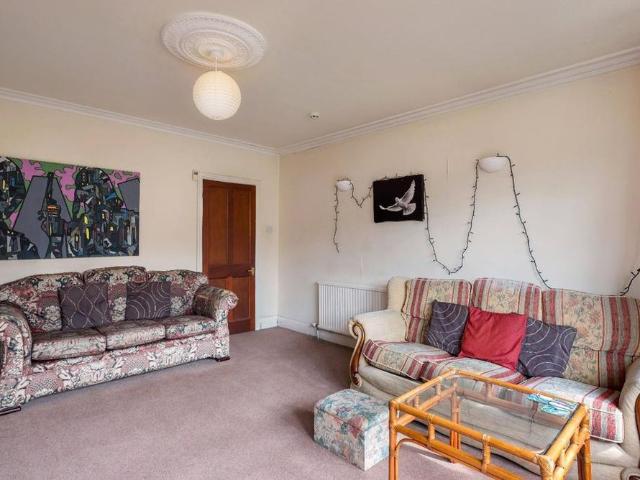 1 bedroom in a house share to rent