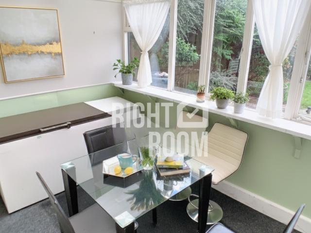 1 bedroom in a house share to rent