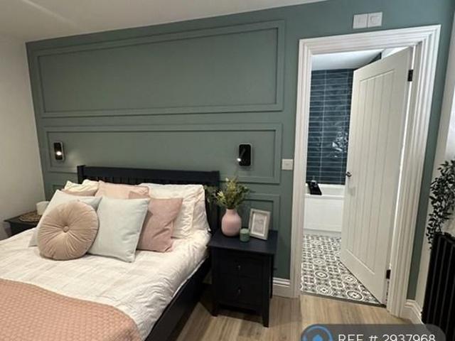 1 bedroom in a house share to rent