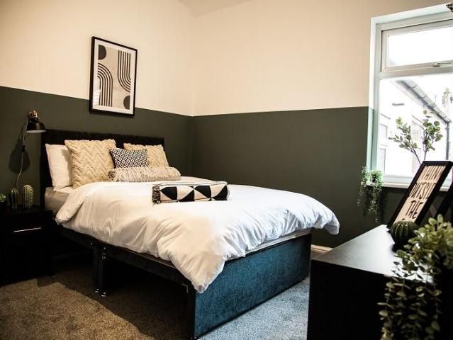 1 bedroom in a house share to rent
