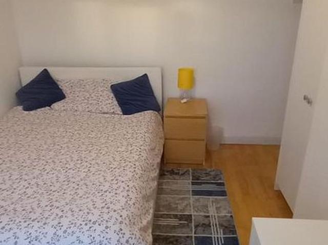 1 bedroom in a house share to rent