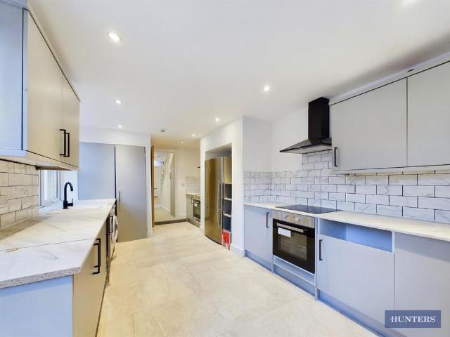 1 bedroom in a house share to rent