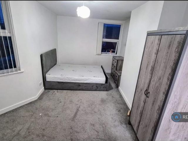 1 bedroom in a house share to rent