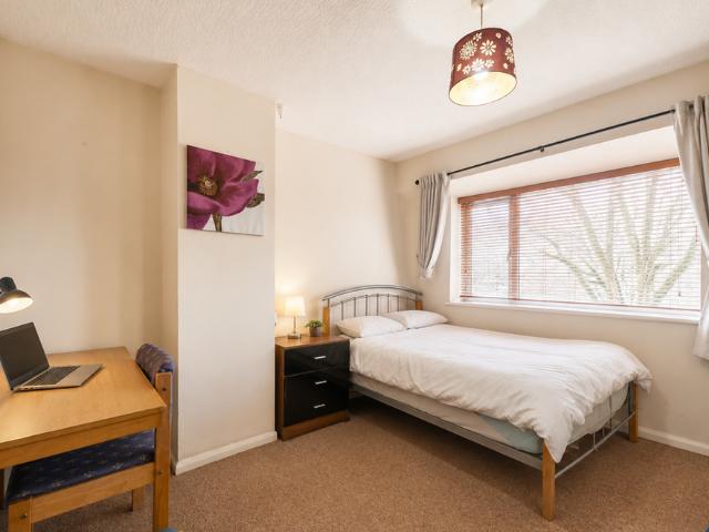 1 bedroom in a house share to rent