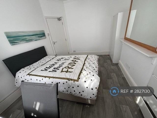 1 bedroom in a house share to rent