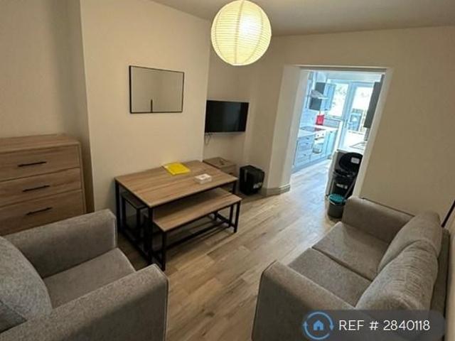 1 bedroom in a house share to rent