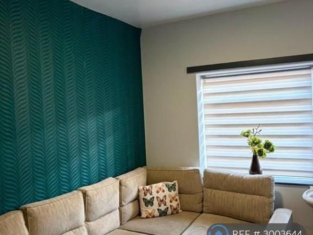 1 bedroom in a house share to rent