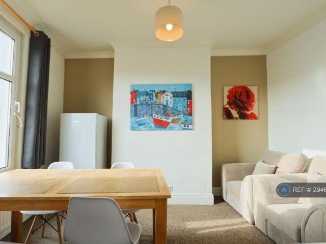 1 bedroom in a house share to rent