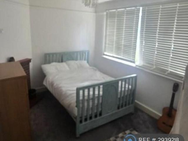 1 bedroom in a house share to rent
