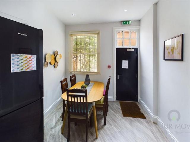 1 bedroom in a house share to rent