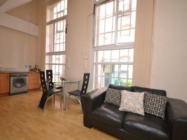 1 bedroom in a house share to rent