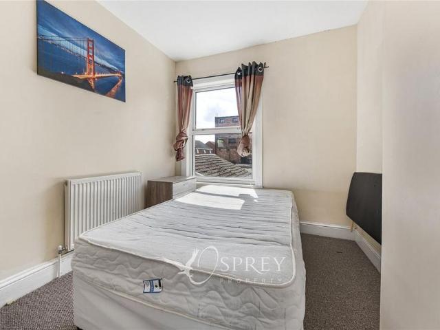 1 bedroom in a house share to rent