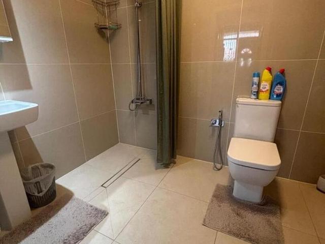 1 bedroom in a house share to rent