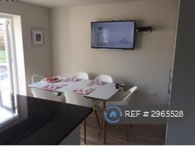 1 bedroom in a house share to rent