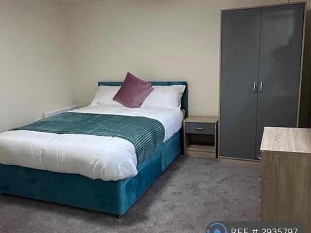 1 bedroom in a house share to rent