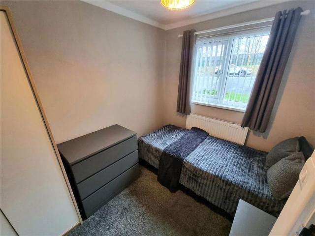 1 bedroom in a house share to rent