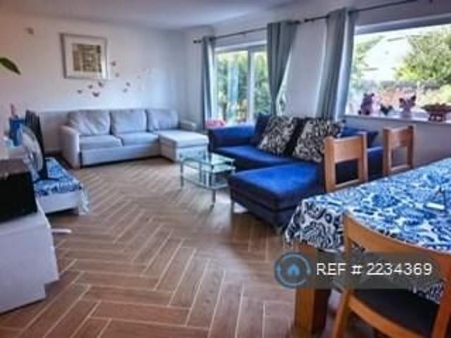 1 bedroom in a house share to rent