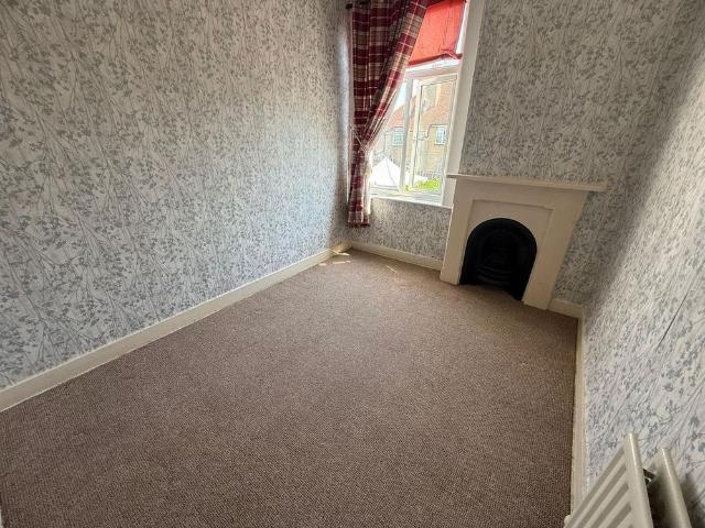 1 bedroom in a house share to rent