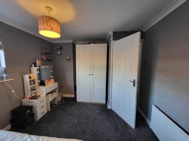 1 bedroom in a house share to rent