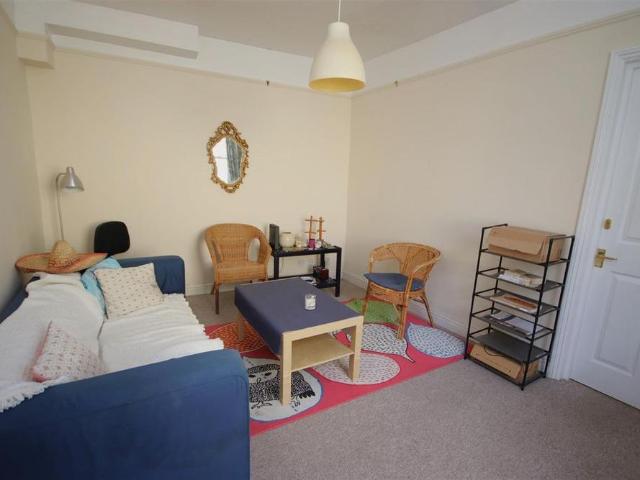 1 bedroom in a house share to rent