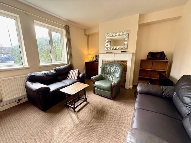 1 bedroom in a house share to rent