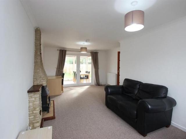 1 bedroom in a house share to rent