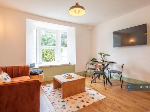 1 bedroom in a house share to rent