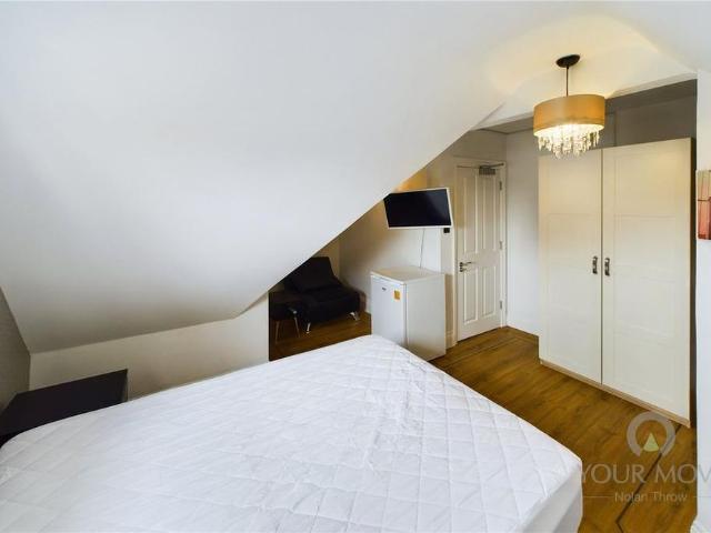 1 bedroom in a house share to rent
