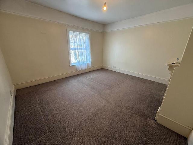 1 bedroom in a house share to rent