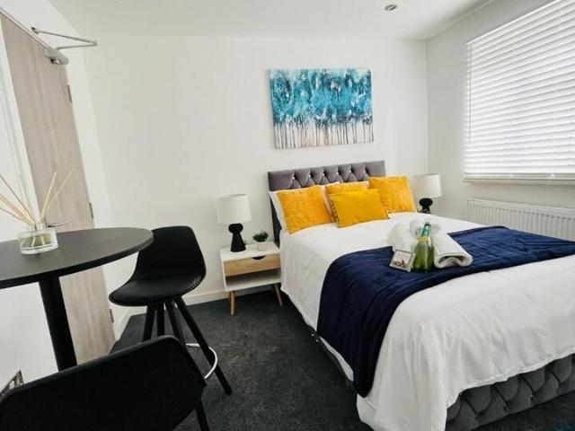 1 bedroom in a house share to rent