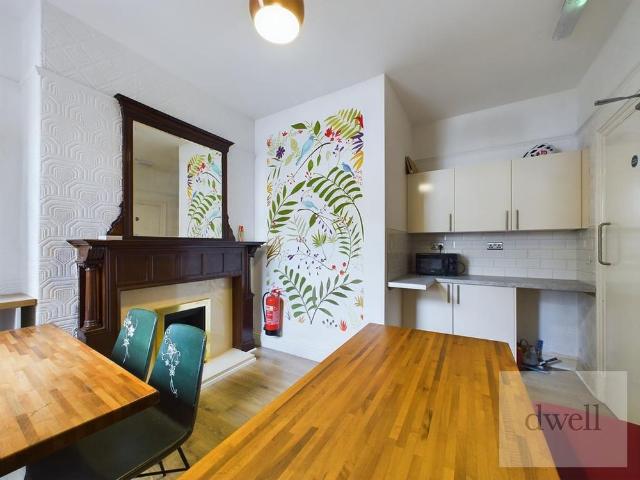 1 bedroom in a house share to rent