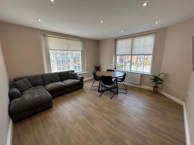 1 bedroom in a house share to rent
