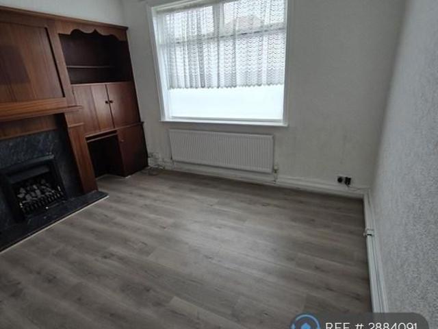 1 bedroom in a house share to rent
