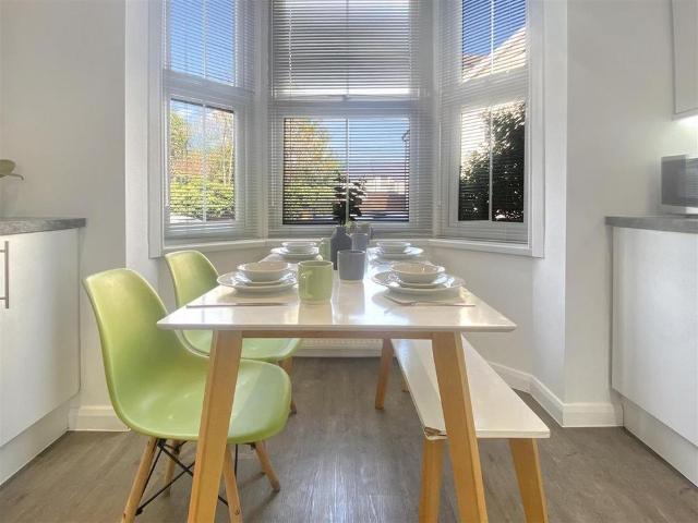 1 bedroom in a house share to rent