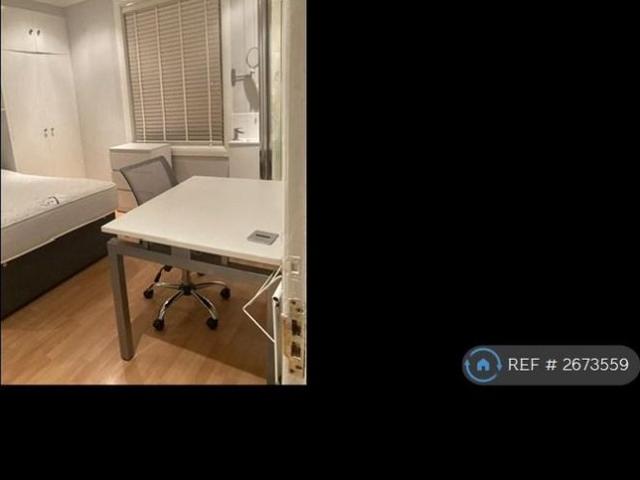 1 bedroom in a house share to rent