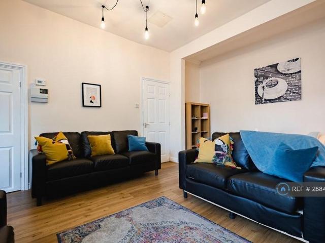 1 bedroom in a house share to rent
