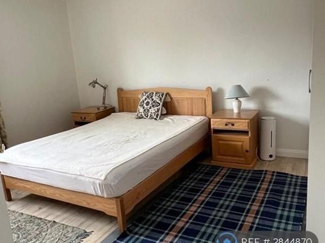1 bedroom in a house share to rent