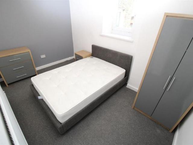 1 bedroom in a house share to rent
