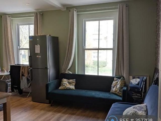 1 bedroom in a house share to rent