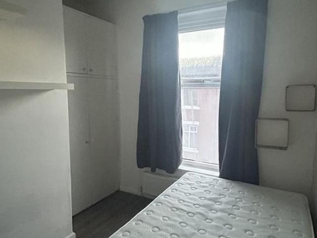 1 bedroom in a house share to rent
