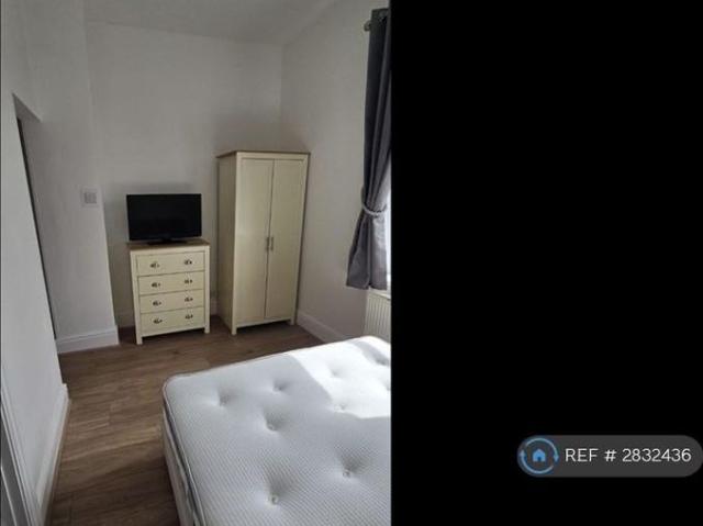 1 bedroom in a house share to rent