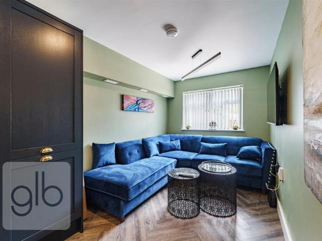 1 bedroom in a house share to rent