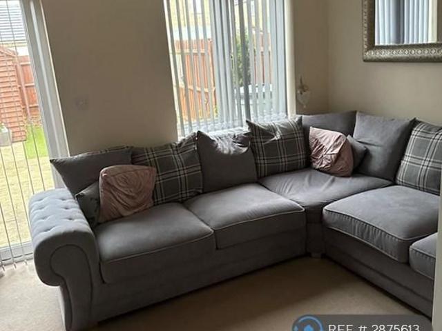 1 bedroom in a house share to rent