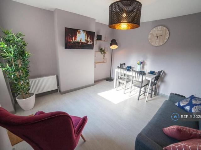 1 bedroom in a house share to rent